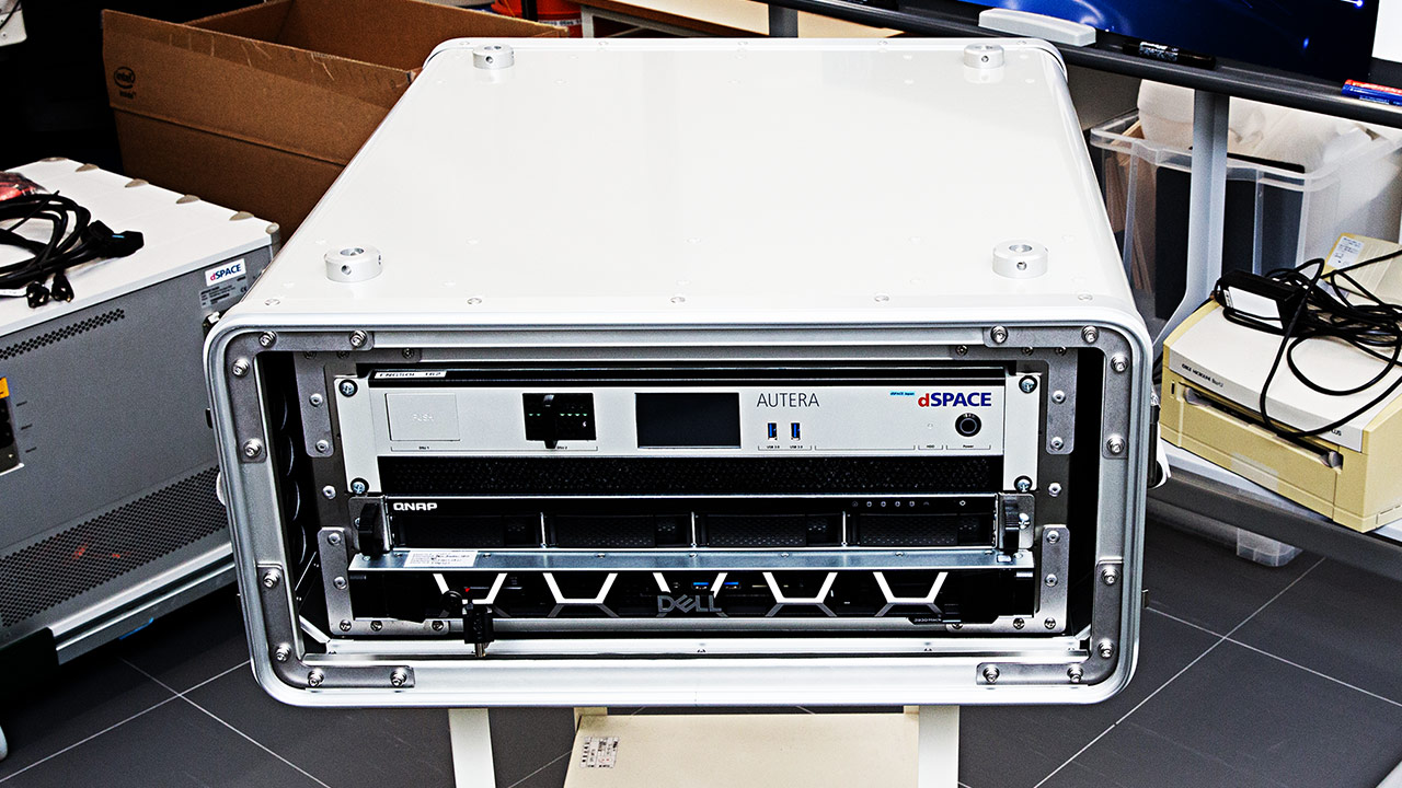 dSPACE Japan社のオフィスを訪問しました～製品導入事例紹介～ | PROTEX（プロテックス）公式サイト